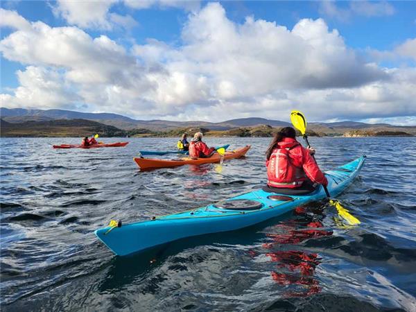 Learn to kayak in the Scottish Highlands | Responsible Travel