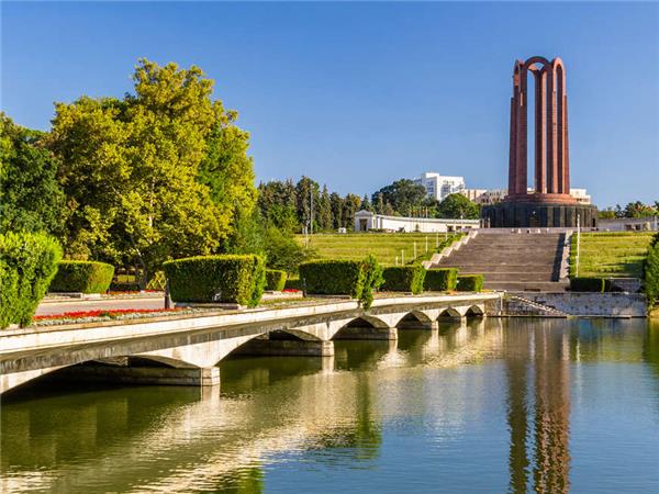 Trekking the Transylvanian Alps holiday | Responsible Travel