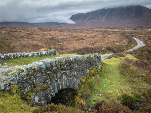 Milngavie to Inverarnan walk on the West Highland Way | Responsible Travel