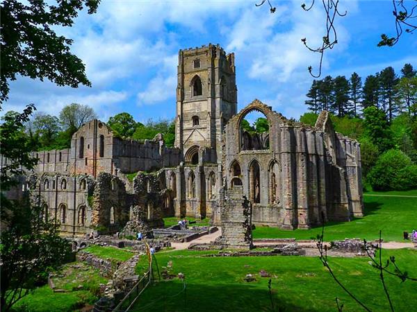 Highlights of Northern England walking tour | Responsible Travel