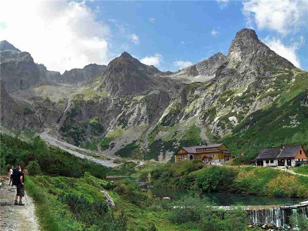 Lakes and valleys of Slovakian Alps walking holiday | Responsible Travel