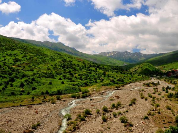 Pindos Mountains hiking holiday in Northern Greece. Helping Dreamers Do