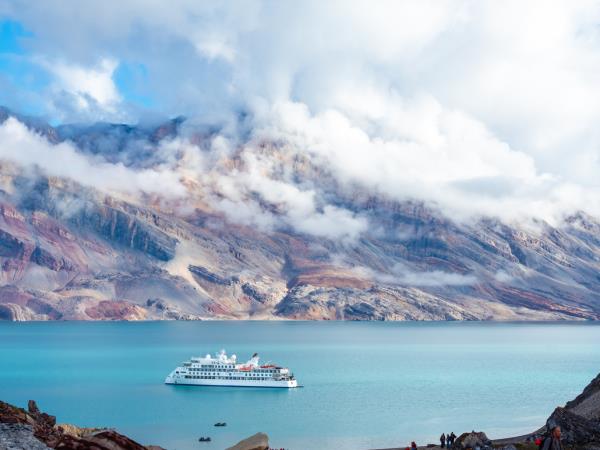 Iceland cruises, land of fire & ice | Responsible Travel