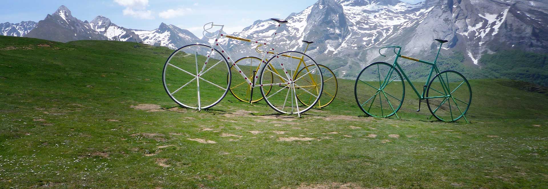 Raid Pyrenean cycling holidays